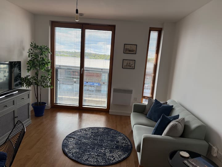Wharf Apartment - Chatham
