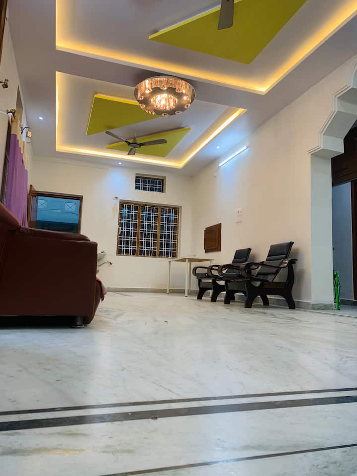 Luxury Stay For Family, Solo & Business Travelers - Hyderabad