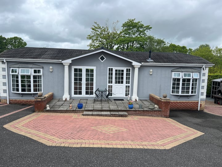 Quiet Rural Location - Wimborne Minster