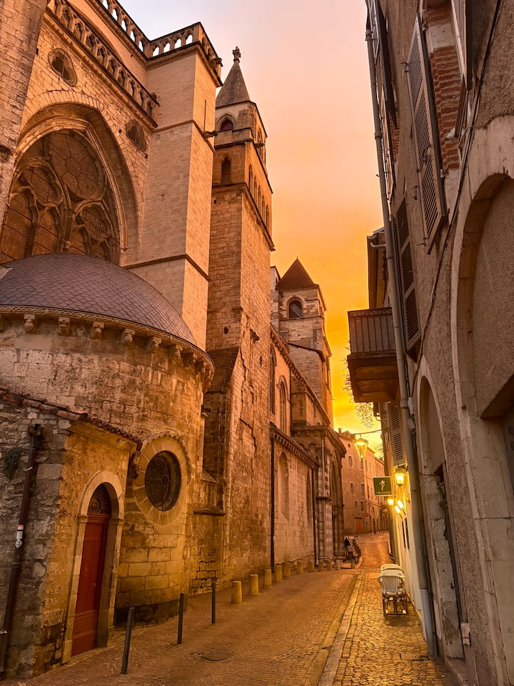 Charmant T2 Avec Vue Sur Cathédrale - Cahors