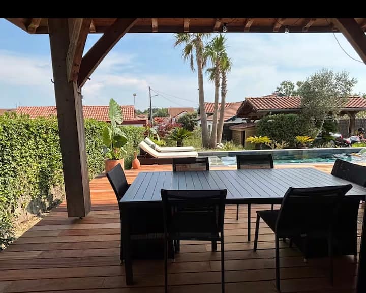 Maison En Bois Avec Piscine Proche Des Plages - Anglet
