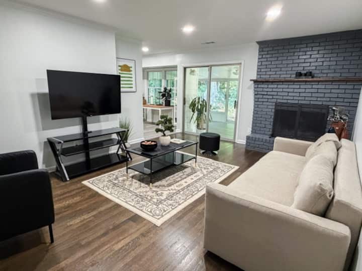 Renovated 3br Near Decatur & Marta W/gym - Stone Mountain, GA