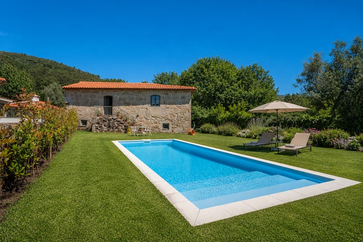 Countryside Stone Cottage With Swimming Pool - Vila Nova de Cerveira