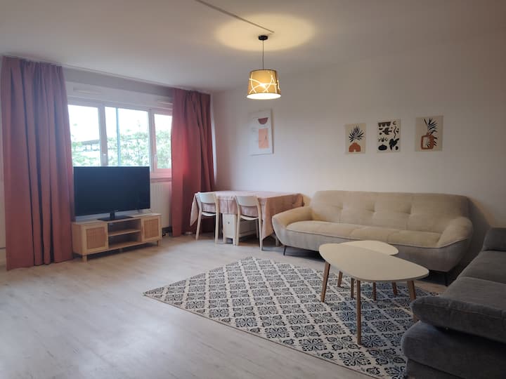 Grand T3 Lumineux • 2 Ch • Parking Gratuit - Cenon