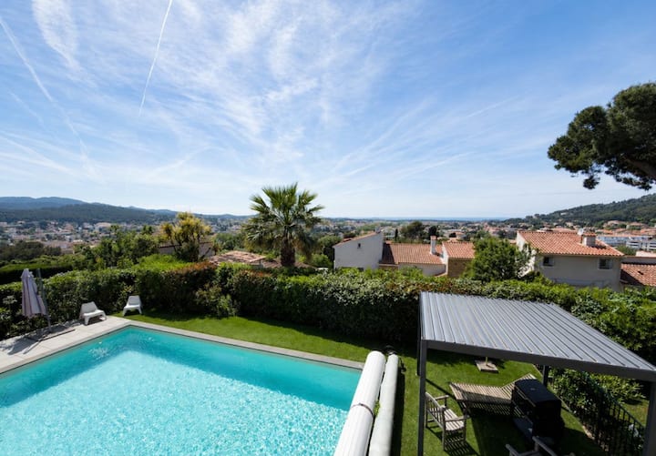 Villa Vue Mer Avec Piscine  Havre De Paix - Six-Fours-les-Plages