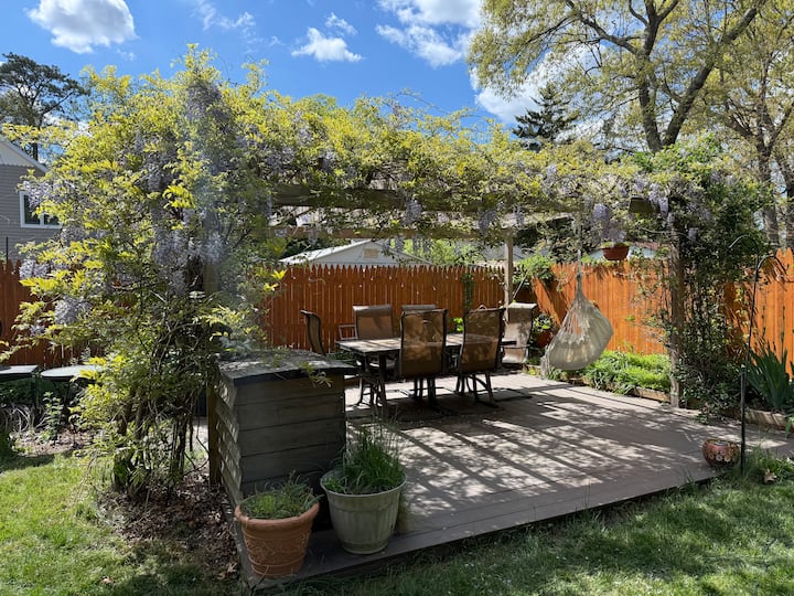 Centrally Located Studio - Walk To The Beach - Riverhead, NY