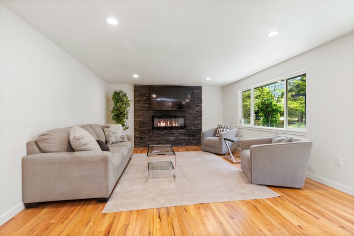 Home In Mountlake Terrace By Link Station - エドモンズ, WA
