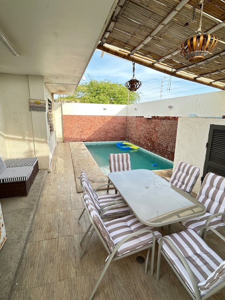 Salinas, Casa Vacacional Pool - Salinas