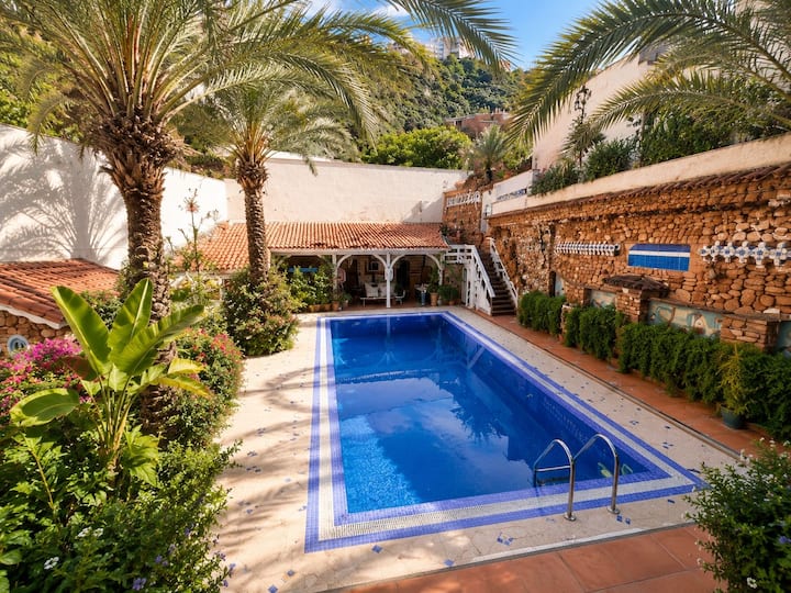 Maison Familiale Avec Piscine Et Accès à La Mer - Algeria