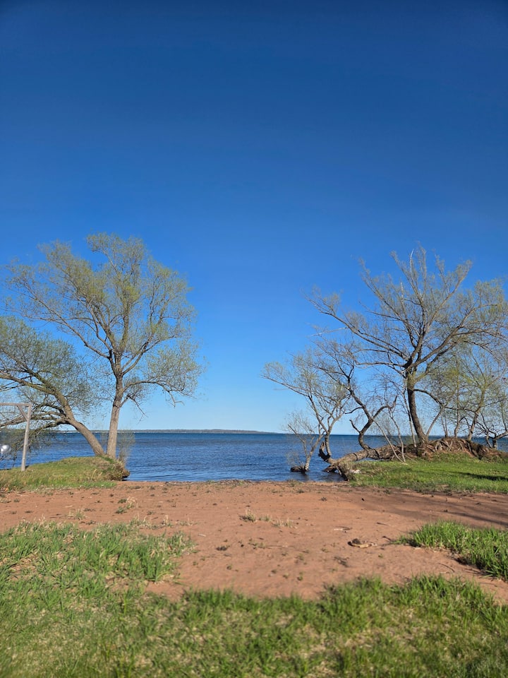 Cabin 4 Beachfront | 2br | Lake Superior Views - Bayfield, WI