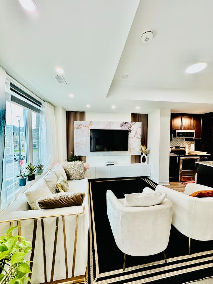 Upscale World Cup Retreat | Gilgal Terrace - Pickering