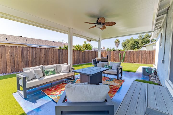 Spotlight Home | New 3bd House W/firepit, Backyard - Lakeside, CA
