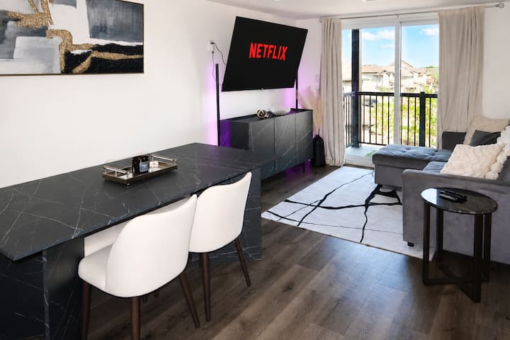 Spacious Modern King Suite - Waterloo, Ontàrio, Canadà