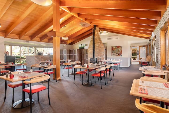 Romantic Glamping With Suana +Hotel Amenities - Wagga Wagga