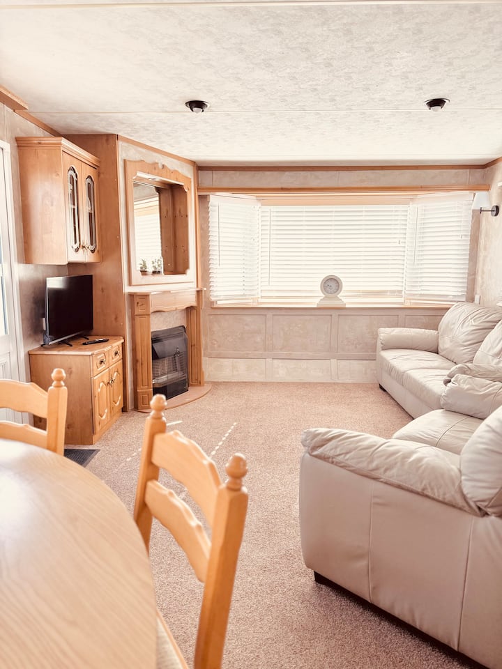 Cozy 6 Birth Caravan With Direct Beach Access - Ingoldmells