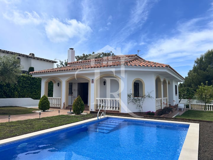 Fantástica Villa Con Piscina Privada - Roda de Bará