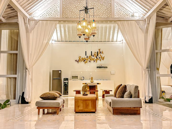 Hafrana Villa - 700sqm 2br Private Pool + Jacuzzi - Sidemen