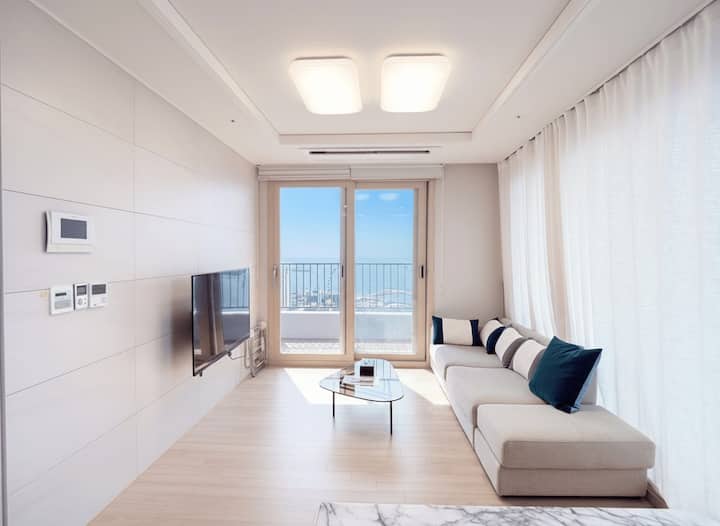 #속초 #오션뷰 #럭셔리스테이 프리미엄 로얄 스위트R 4호 - Sokcho-si