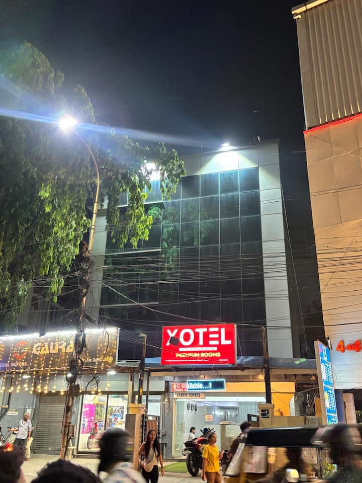 Xotel (Ashoknagar) - Near Vadapalani Temple - Chennai