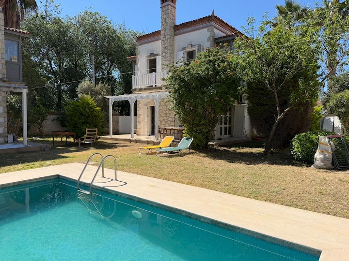 Alaçatı Taş Villa No:1 - Alaçatı