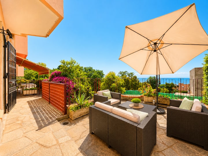 Vue Mer  Grand Studio Avec Terrasse - Ceriale