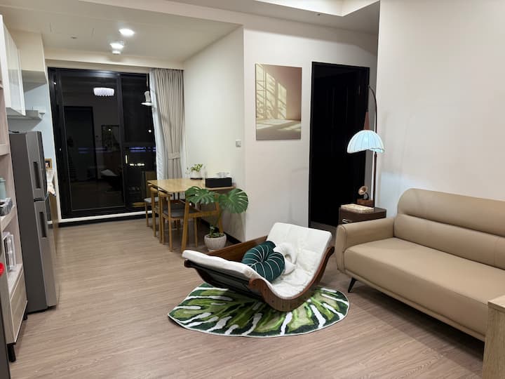 林口忠孝路Outlet扶輪公園旁/全新完工保全大樓/兩房1.5衞全配舒服小居/距林口長庚醫院僅一站 - New Taipei City
