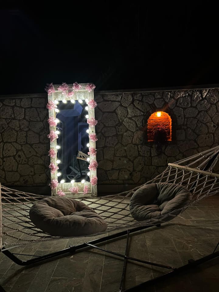 Vavilla ÇEşme 
çIftlikköyde - Çeşme