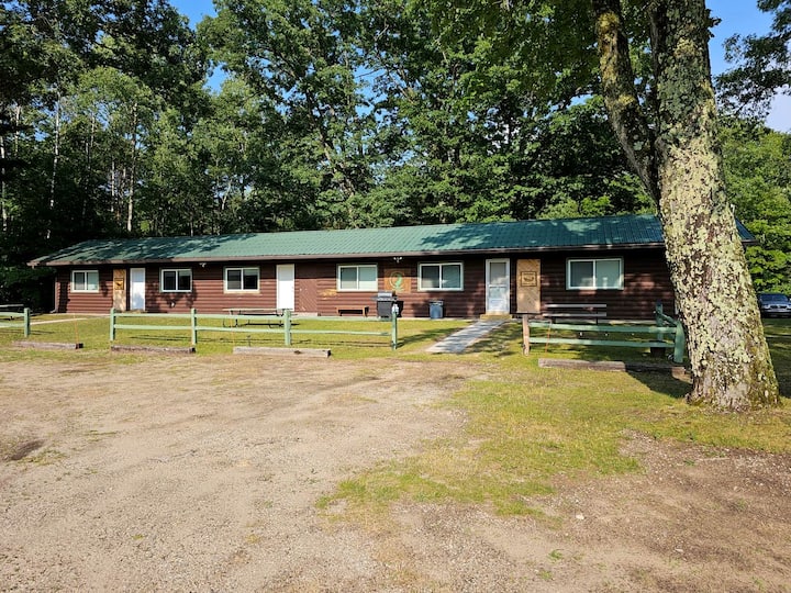 Scenic Cottage Escape In Wellston, Mi - Norman Township