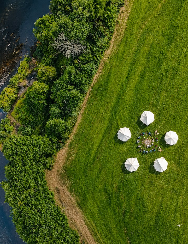 Hopnest - Exclusive Riverside Bell Tent Retreat - Worcester