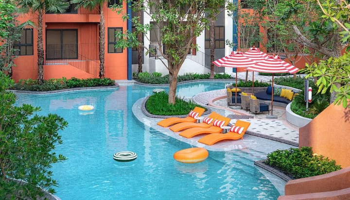 Brand New Luxury Condo 300m. From Hua Hin Beach - 후아 힌