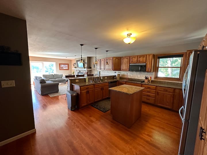 Okauchee Lakefront Rental - Mud Lake, Oconomowoc