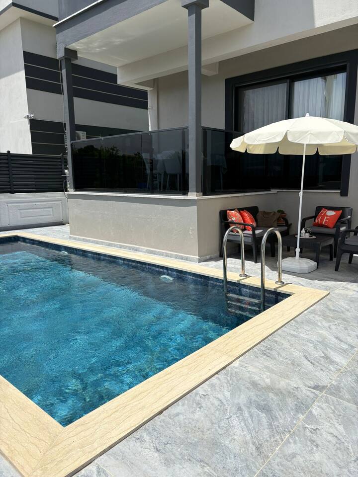 Havuzlu 4+1 Villa - Dalaman