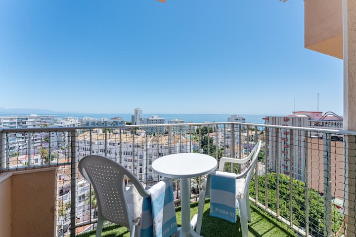 Sunny Studio With Sea Views In Central Benalmádena - Benalmádena