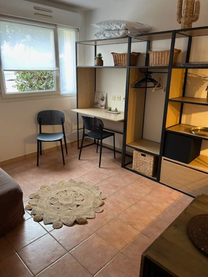 Studio Tout éQuipé à 2 Pas D'avignon Centre - Awinion