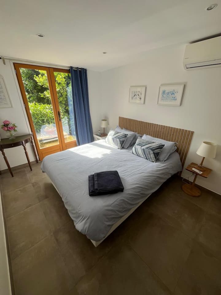 Chambre Au Calme, Grand Confort - Cannes