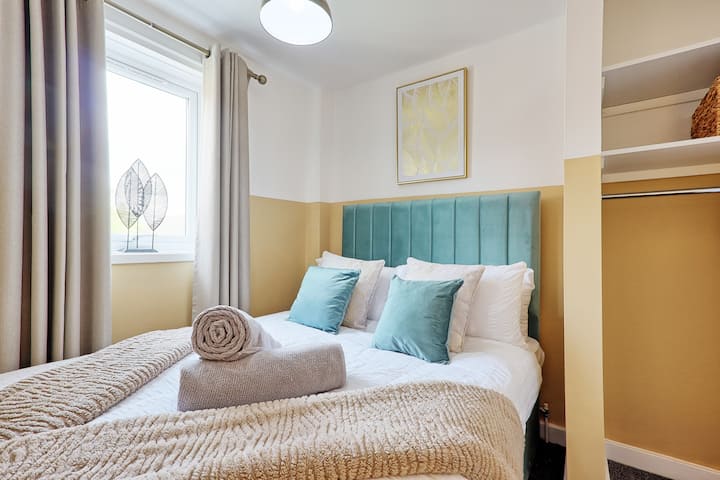 Elegant 5br House | Ideal For Extended Stays - Colchester