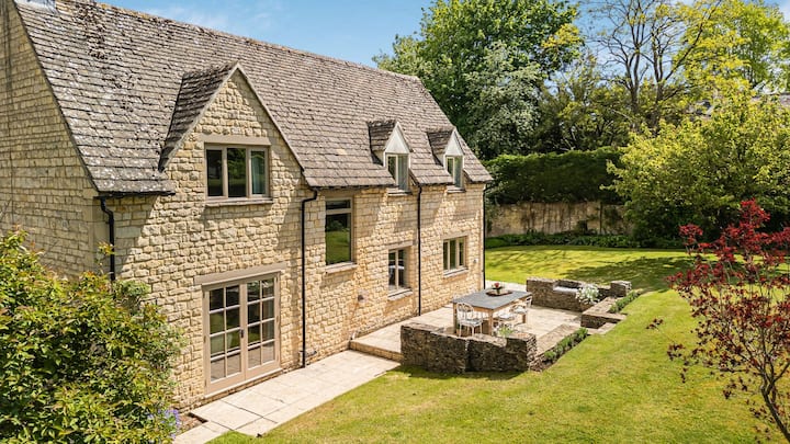 Partridge House - 4 Bed Home In Lower Swell - バートン=オン=ザ=ウォーター