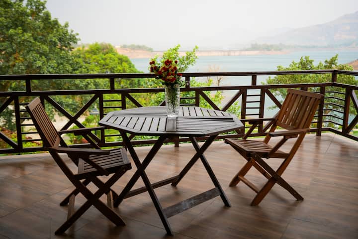 Superior Suite With Private Balcony & Lake View - Bhandardara