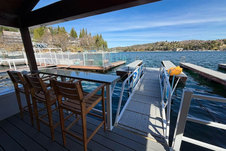 4br,  Mnt View W/ Bbq, Fire Pit, A/c & Lake Access - San Bernardino, CA