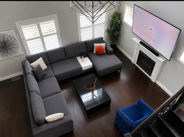 Stylish Home Away From Home A Clean Place To Stay - Ajax