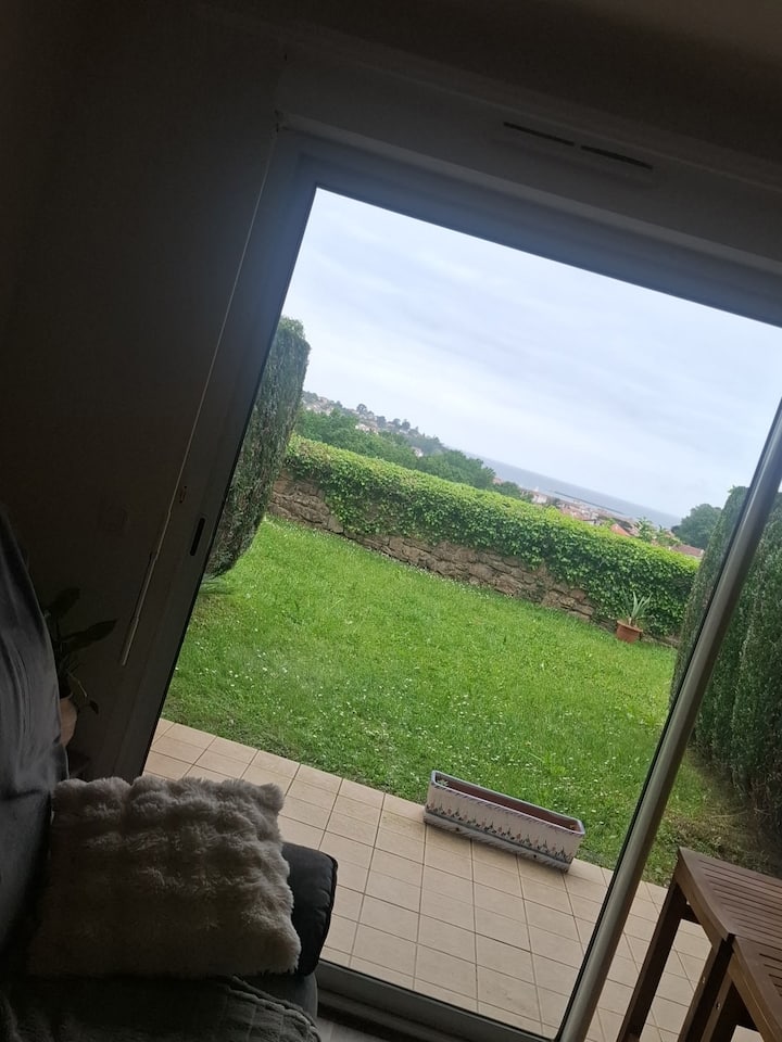 Vue Sur La Baie De Saint Jean De Luz - Ciboure