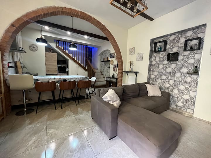 La Casa Dell’arte A 7 Minuti Dalle Spiagge - Carrara