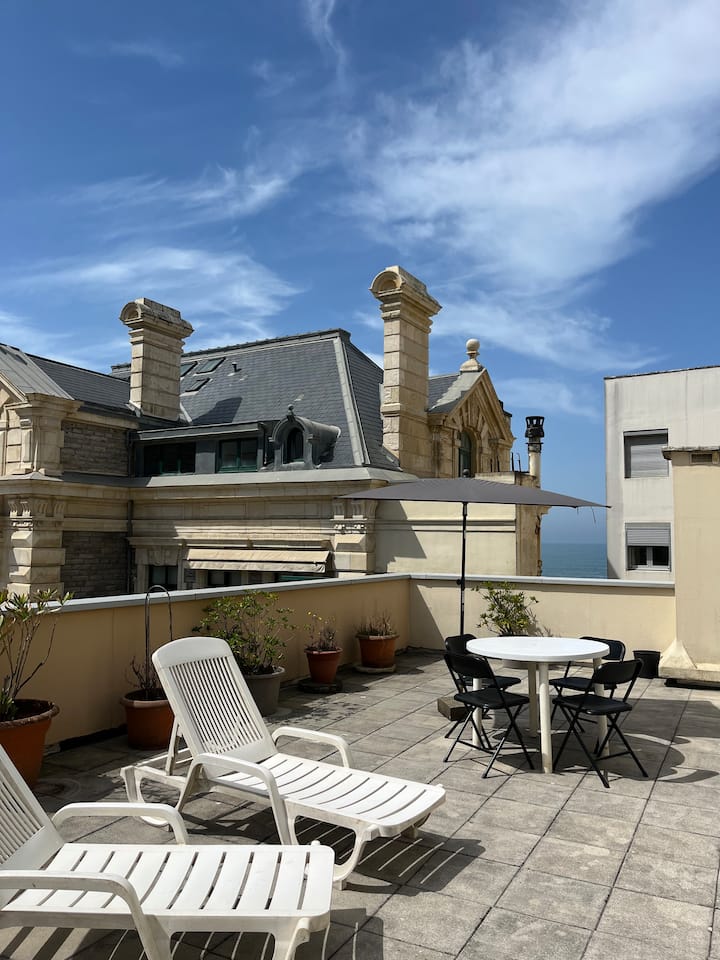 2 Chambres / Terrasse / Parking / Hyper Centre - Biarritz