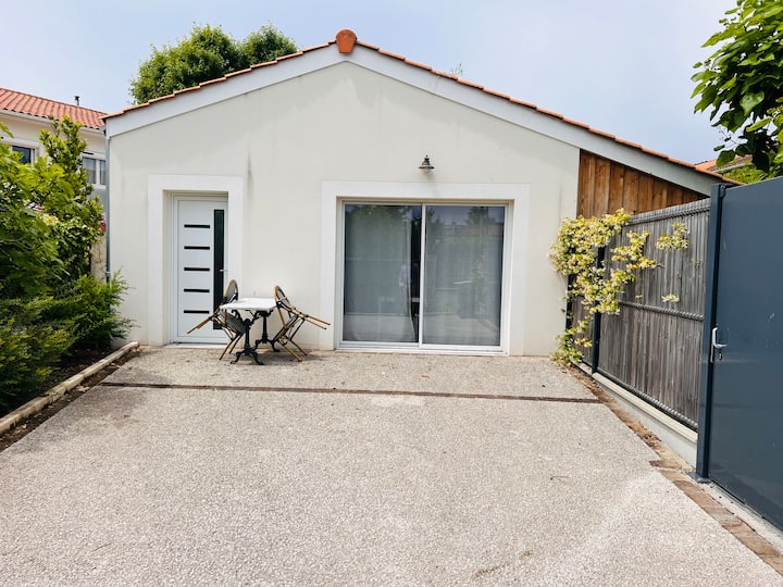 Maisonnette Climatisée De 30m2 Pour 2 Personnes - Mérignac