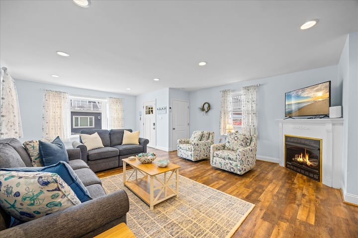 Coastal Shore Retreat | 4br | Outdoor Shower + Bbq - Ventnor City, NJ