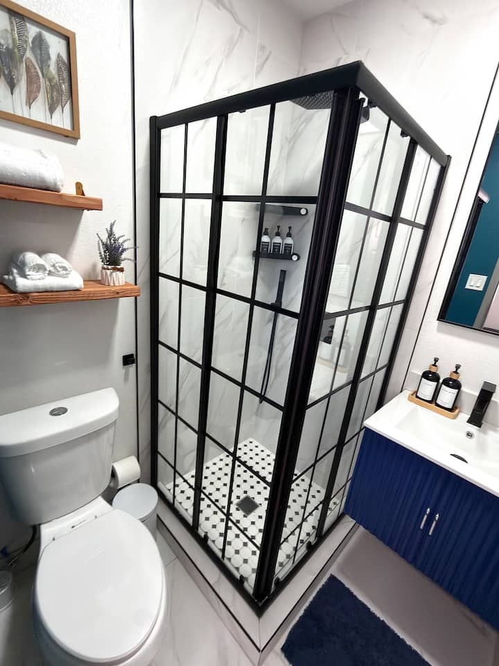 Modern Studio | Near The Strip & Private Patio Bbq - Las Vegas, NV