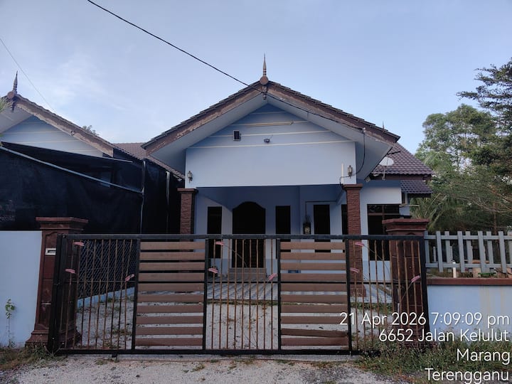 Semi D House With 4 Bedroom 3 Toilet. - Marang