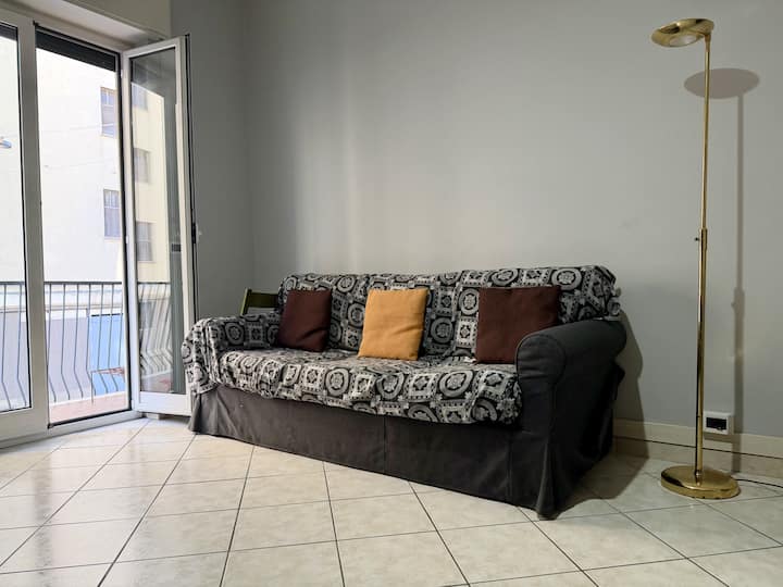 Host4u - Imperia City Center Apartment, Margherita - Imperia