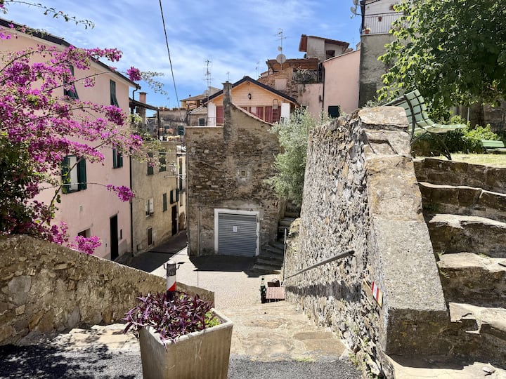 Host4u - Moltedo Ligurian Autentic Village Home - Imperia