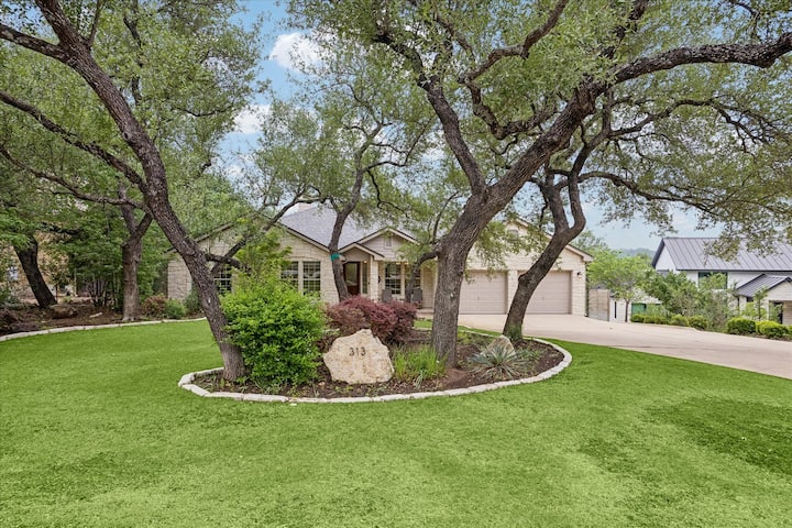 Natures Paradise - Lakeway, TX